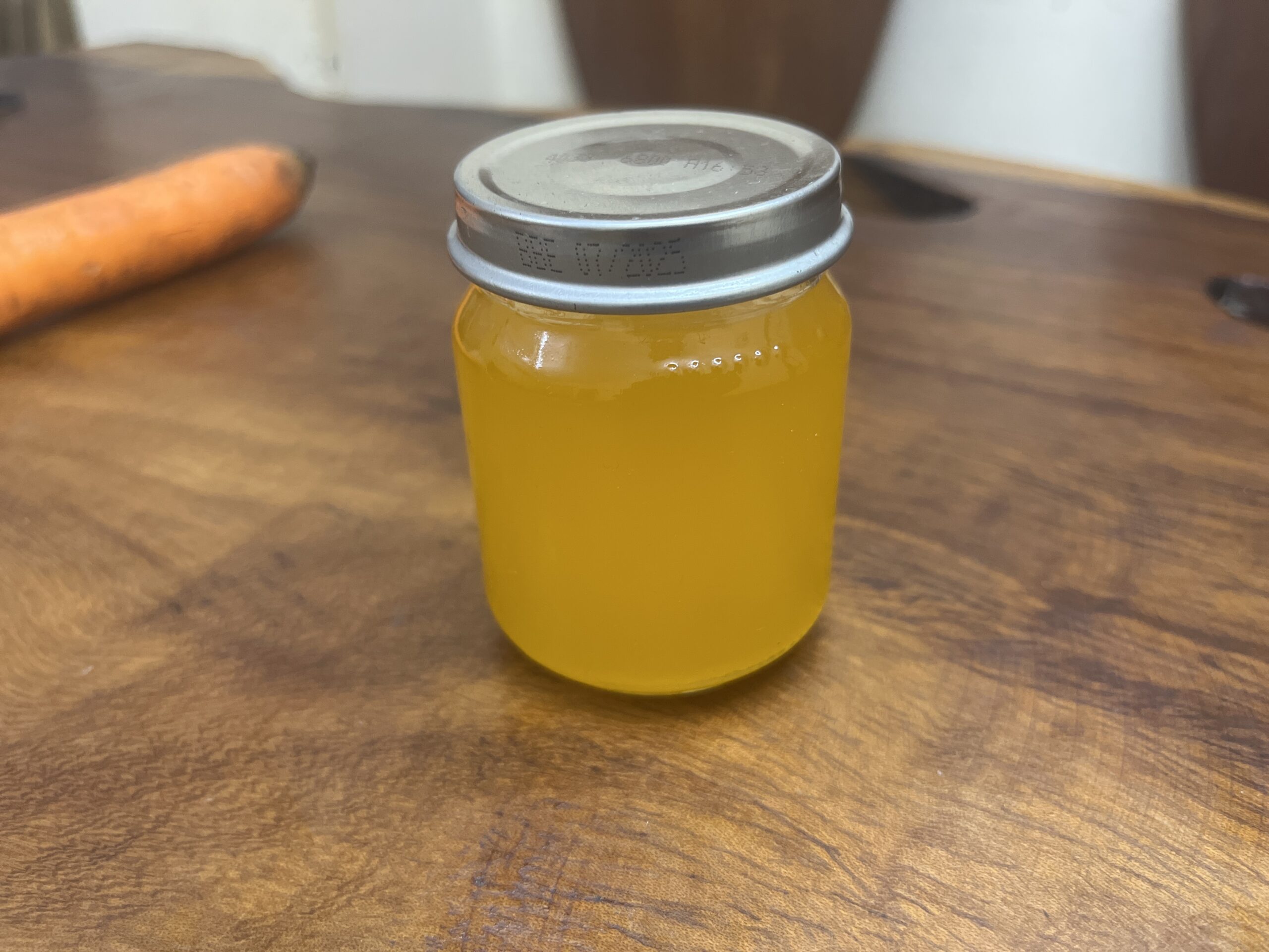 How to Make Carrot Oil at Home with Coconut Oil – The Best DIY Kitchen ...