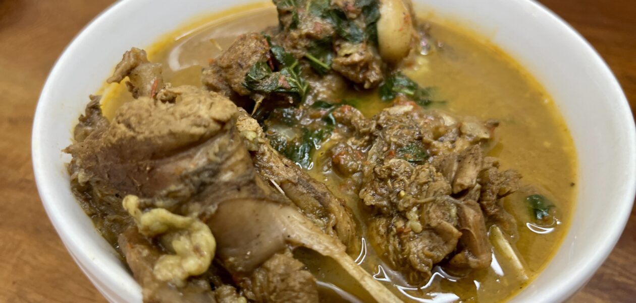 How to Make the Best Nigerian Goat Meat Pepper Soup – Spicy & Flavorful ...
